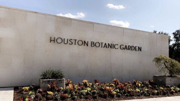 Houston Botanic Garden - Romantic Spots Houston